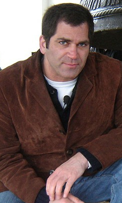 Frases de Mark Ames (29 citas) | Frases de famosos